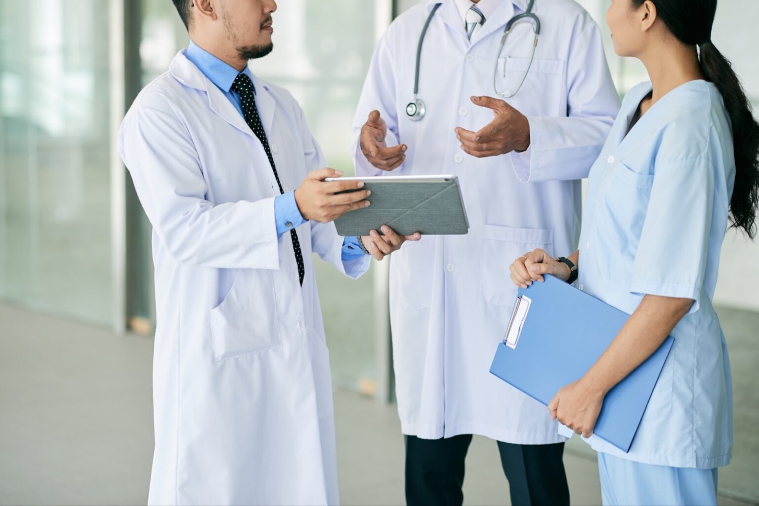 Why Written Communication Matters in Healthcare - HosTalky